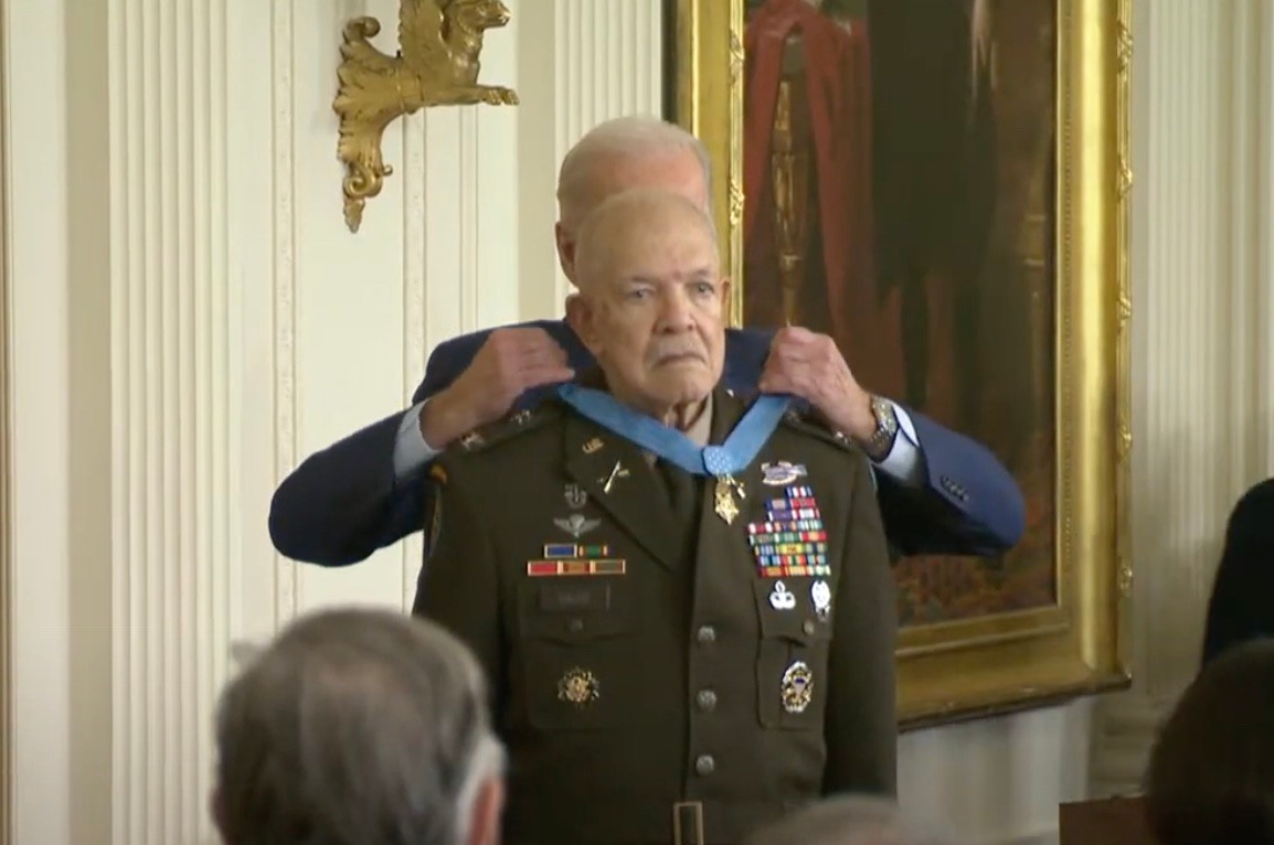 Retired Army Col.Paris Davis, 83 is awarded Medal of Honor